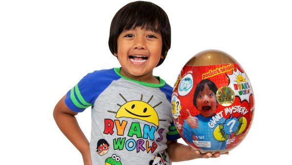 Niño de 9 años es el youtuber más exitoso del año - SuperGeek.cl