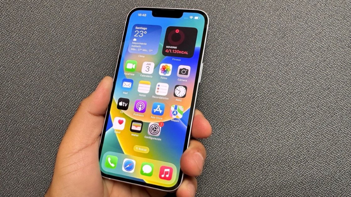 [Review] iPhone 14: Una actualización que no convence - SuperGeek.cl
